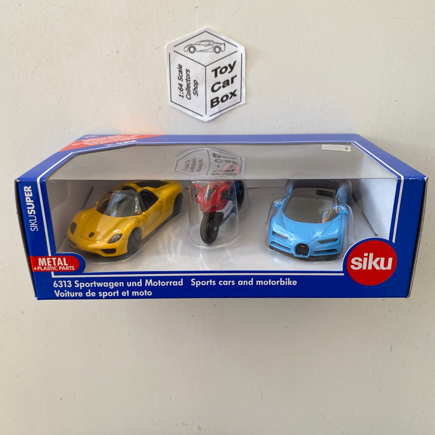 SIKU #6313 - Sports Car & Bike Set (Bugatti Chiron, Porsche 918 & Duca ...